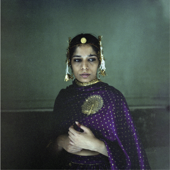 MOOMAL – Raw Mango